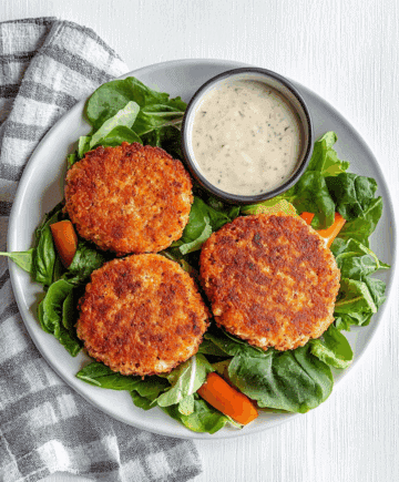 Chef John's Fresh Salmon Cakes Recipe - avarecipes.com